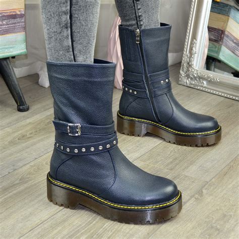 Черевики сині шкіряні жіночі на товстій підошві декоровані ремінцями продаж ціна у Дніпрі