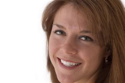 Kingi Endale Kindlustunne — Emakakaelavähk On Ennetatav Eesti Naine