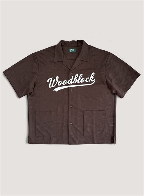 Woodblock Script Felt Patched Ss Open Collar 2pocket Mesh Shirt Brown