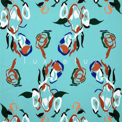 Asymmetry Sparse Flower Ground Blue L U X V E L U X