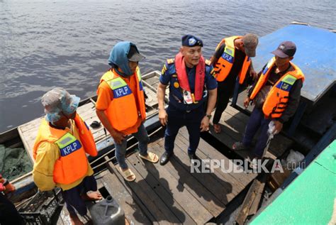 Kemenhub Tingkatkan Keselamatan Kapal Pelayaran Rakyat Republika Online