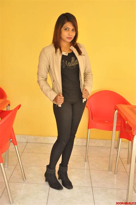 Actress Divya Krishna Stills Social News Xyz