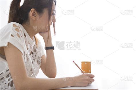 妇女记笔记