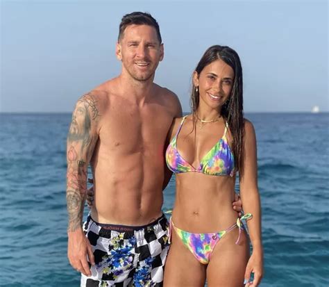 Inside Lionel Messi S Love Story With Wife And Tragedy That Brought Them Together Daily Star