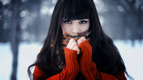 20 Different Types Of Bangs To Flatter And Frame Your Face