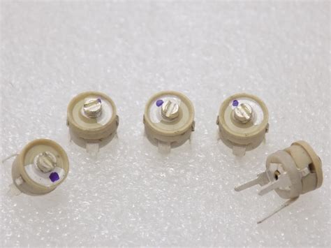 Variable Capacitor Pin Configuration