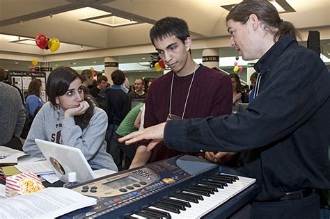 Web Wizardry — Harvard Gazette