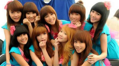 Biodata Cherrybelle Lengkap Profil Agama Foto Member Terbaru Biodata Artis