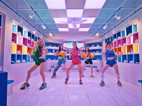 Itzy Sneakers Joonerix Itzy Girl Shopping Stores