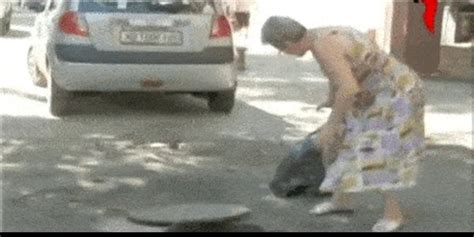 When I Pass A Bug To A Colleague The Coding Love Programmer Humor S Memes Jokes