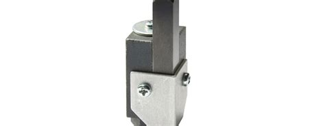 This Spring Loaded Corner Chisel Makes Short Work Of Hinge Mortises Core77