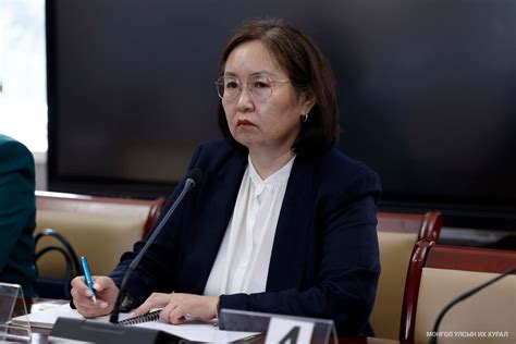 ХЗБХ Улсын дээд шүүхийн шүүгчид нэр дэвшигчтэй танилцав