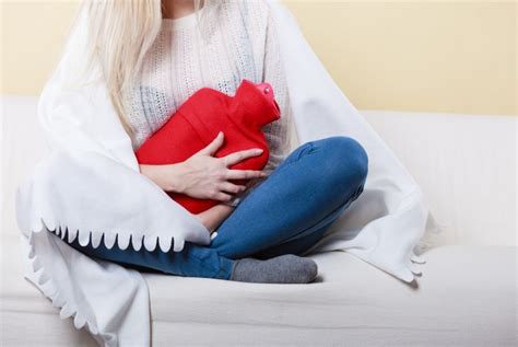 Symptoms Causes And Treatments Of Adenomyosis Health And Detox And Vitamins