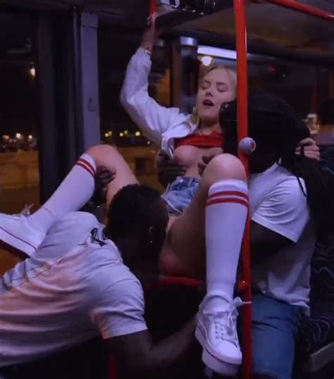 Public Story on Twitter বগন