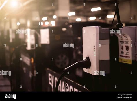 Charging Station Technology Electric Car Charging Unit Power Plug For Car Charging Electric