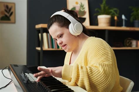 Premium Photo Choosing Audio Effects On Synthesizer