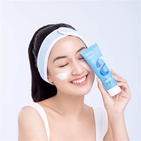 Langsung Lembut Tanpa Ketarik Setelah Pakai Sabun Cuci Muka Ini