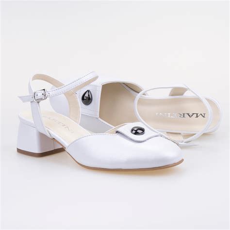 ЕЛЕГАНТНИ ОБУВКИ Iris Martini Shops