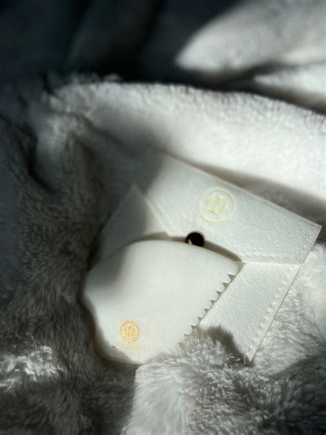 Gua Sha Stone White Jade Massiell Made