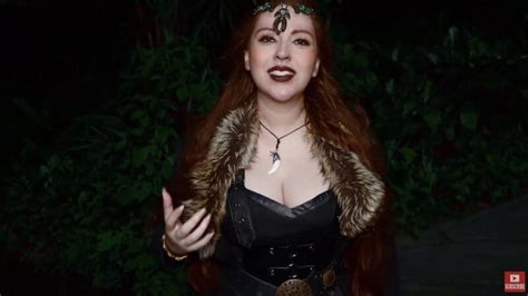 Aline Happ Vikings Song ´my Mother Told Me` Im Video Obliveon