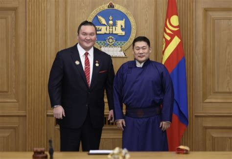 Их аварга Хакухо М Даваажаргал зодог тайлах ёслолдоо Ерөнхий сайдыг урьжээ