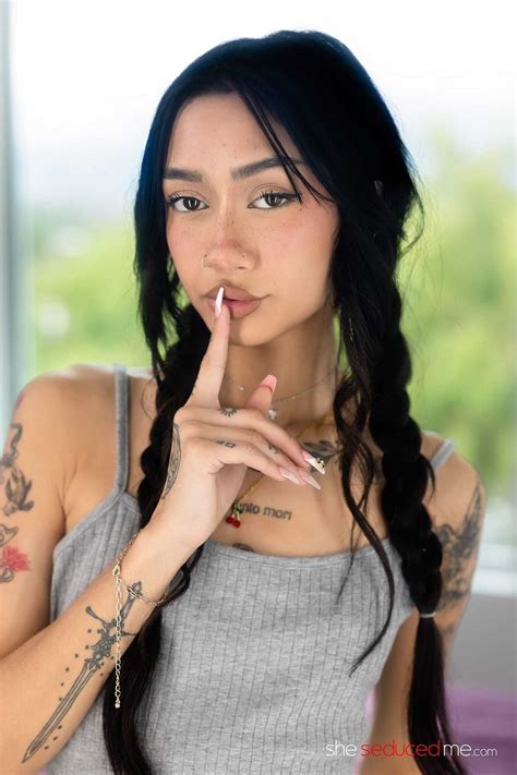 Katie Cai Vanessa Marie She Seduced Me