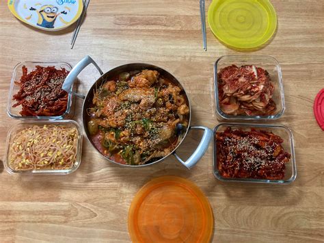 이수정 오늘 저녁메뉴는 아귀찜 이 더운 날에 육체노동한 랑이랑 나랑 아이들을 위해 만들었음 호로록