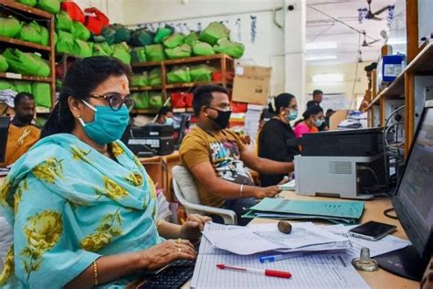 Leave Rules ఉద్యోగులకు లీవ్ రూల్స్ ఈ 19 ప్రశ్నలపై క్లారిటీ ఇచ్చిన కేంద్ర ప్రభుత్వం