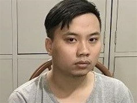 Quay Lén Cô Chủ Tiệm Cắt Tóc đang Tắm Rồi Tống Tiền