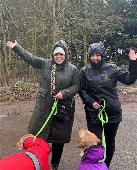 Come Rain Or Shine Hannah Julie Fig And Fudge Enjoy Their Lunchtime