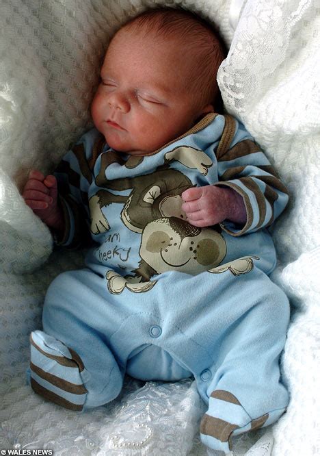 Egyptsearch Forums Pictures Of The Miracle Five Day Old Premature