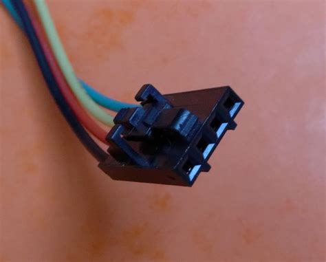 Quel est ce connecteur Français Arduino Forum