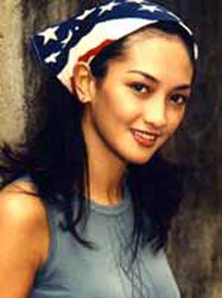 Paras Awet Mudanya Bikin Salfok Di Usia 47 Tahun Intip 11 Transformasi