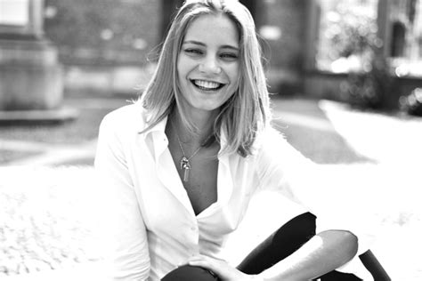 Poze Yuliia Sobol Actor Poza 5 Din 17 Cinemagia Ro