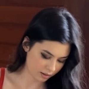 Larissa Liveir Age Family Bio Famous Birthdays