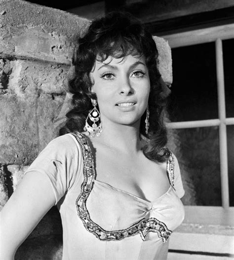 Love Those Classic Movies In Pictures Gina Lollobrigida