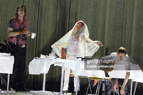 Hamlet Thomas Photos And Premium High Res Pictures Getty Images