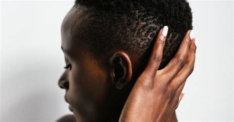 4 Signs Of Scalp Inflammation And How To Remedy It