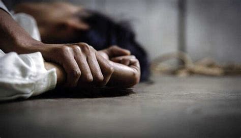 नगर हदरल गर शषयचय नतयल कळम नरधम शकषकच वदयरथयवर लगक अतयचर