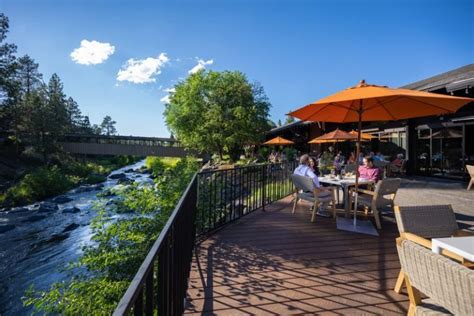 13 Oregon Riverfront Restaurants Where Nature And Flavor Collide