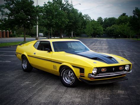 1971 Mustang Fastback Yellow