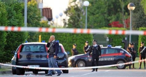 Bosanac čekićem pretukao suprugu dok je u naručju držala bebu pa se objesio ispred kuće DEPO