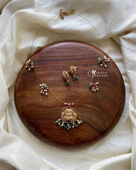 Online Jewellery And Boutique Aksha Trends