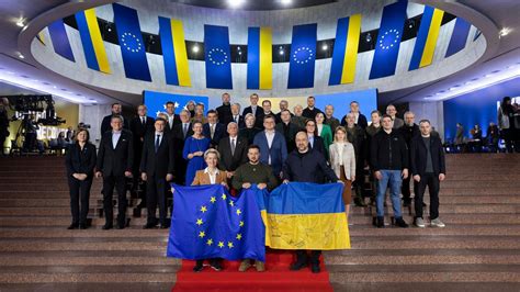 Krieg Gegen Die Ukraine Eu Spitze Will Mit Gipfel Unterstützung