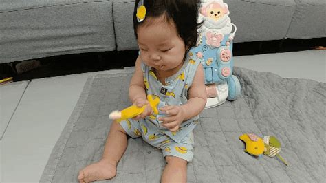 6개월 아기 치발기 유피스 스텝업 치아발육기 And 베이비앤아이 바나나 실리콘 치발기 사용후기 네이버 블로그