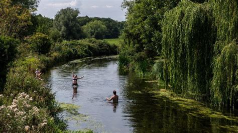 Uk Weather How Can You Swim Safely In Open Waters Bbc News