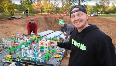 Unspeakable Plugged In