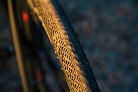 Treads lightly, Rolls Quickly With Hutchinson Overide » Element.ly