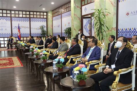 រដ្ឋបាលរាជធានីភ្នំពេញ និងរដ្ឋធានីវៀងចន្ទ