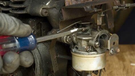 How to Clean Lawn Mower Carburetor Like a Pro